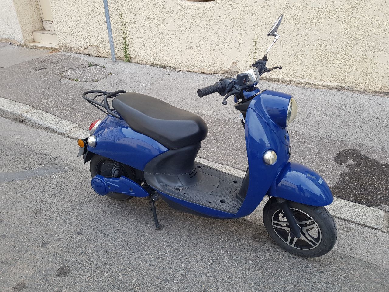 UNU CLASSIC 50 - Rhone - Bonnie&Car occasion