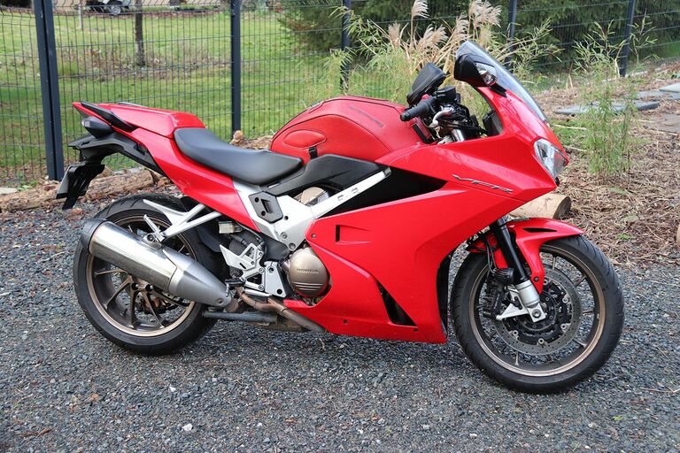 HONDA VFR 800 F - Indre Et Loire - Bonnie&Car occasion